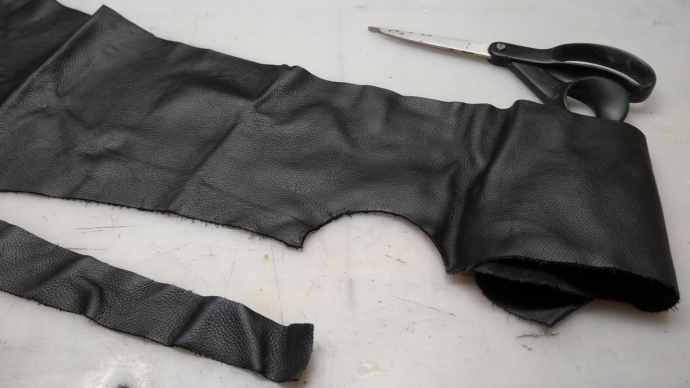 QAPLA! Cosplay Grade Bat'leth : 6 Steps (with Pictures) - Instructables