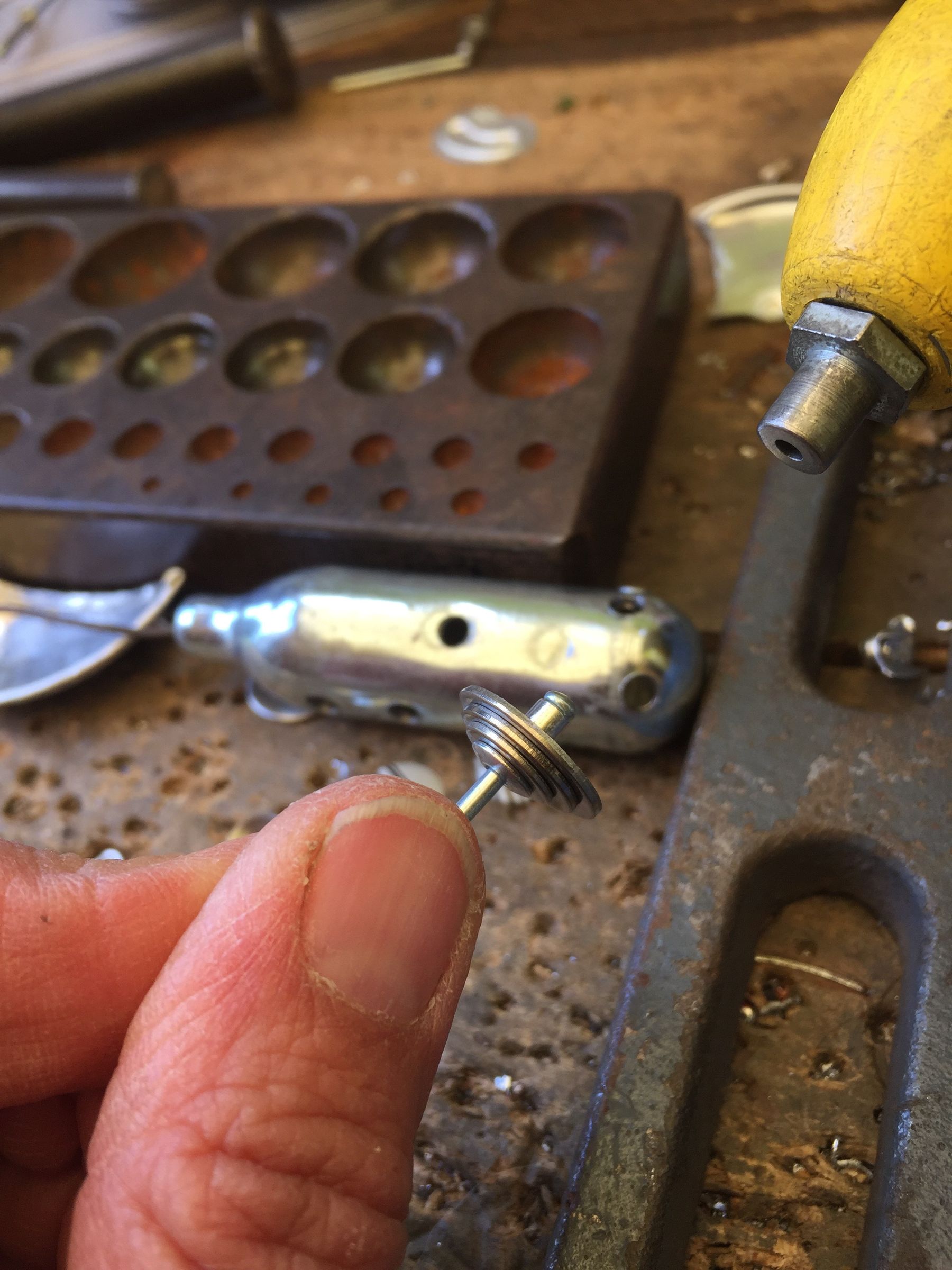 Recycled Metal Bug : 14 Steps (with Pictures) - Instructables