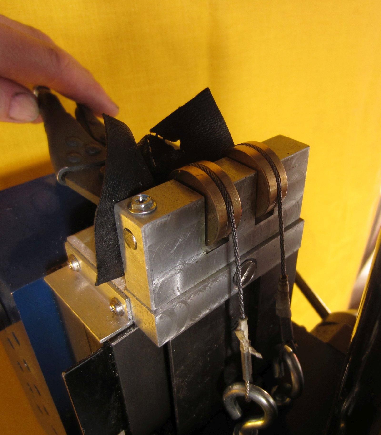 Gas Strut Counterbalance for the Mini Mill : 6 Steps - Instructables