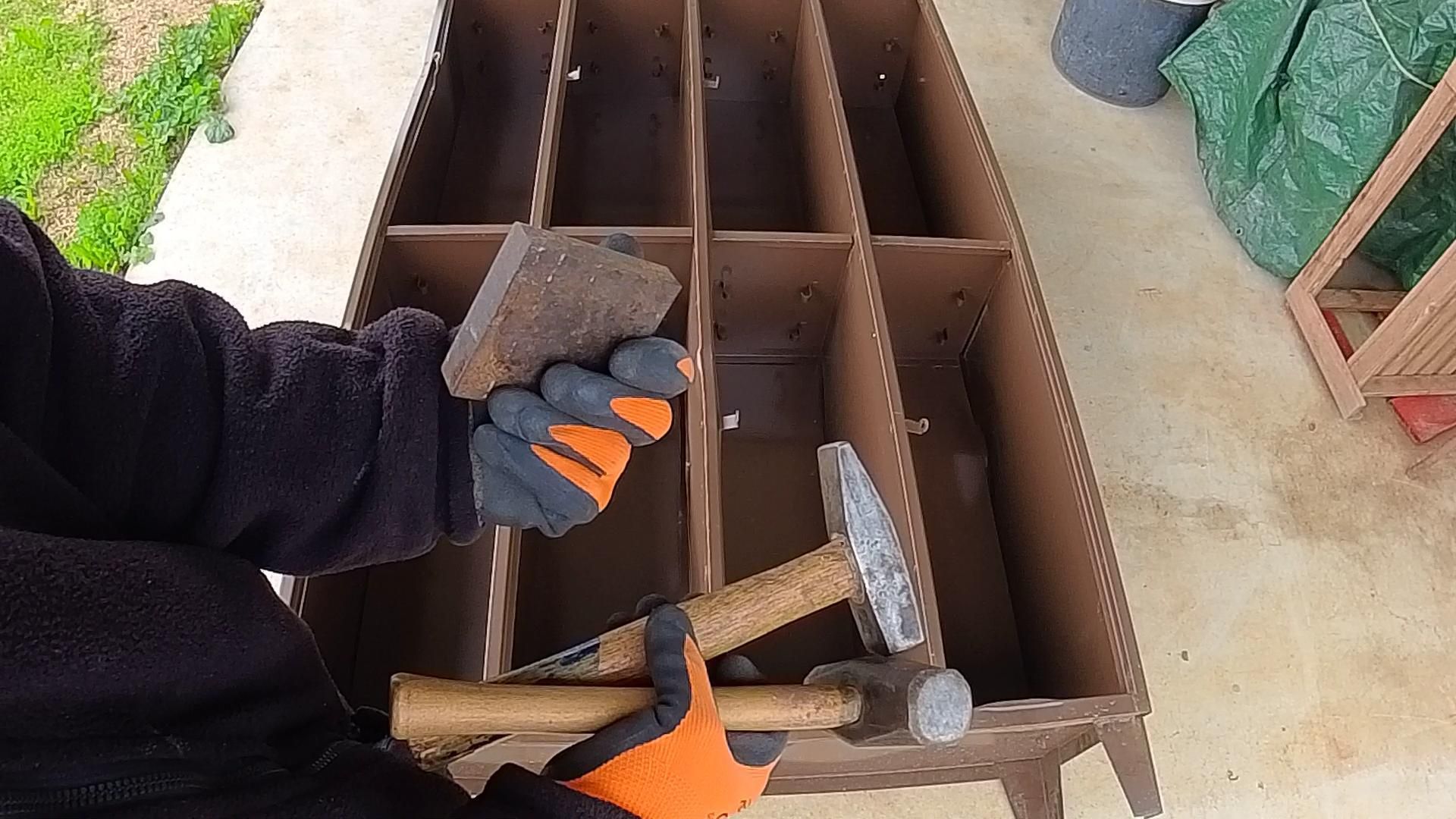 Bringing Back to Life Old Metal Locker Cabinet : 10 Steps (with ...