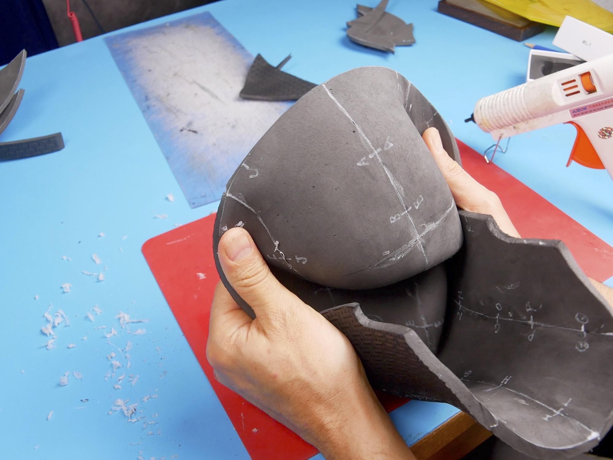 DIY Spartan Helmet Costume From Foam! : 27 Steps (with Pictures ...