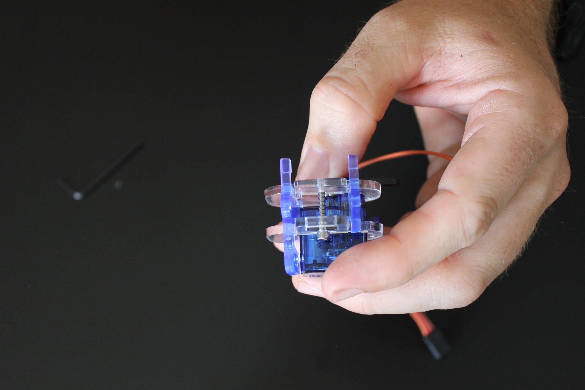 Pocket Sized Robot Arm - MeArm V3.0 - Small, Hackable, Open Source : 18 Steps (with Pictures ...