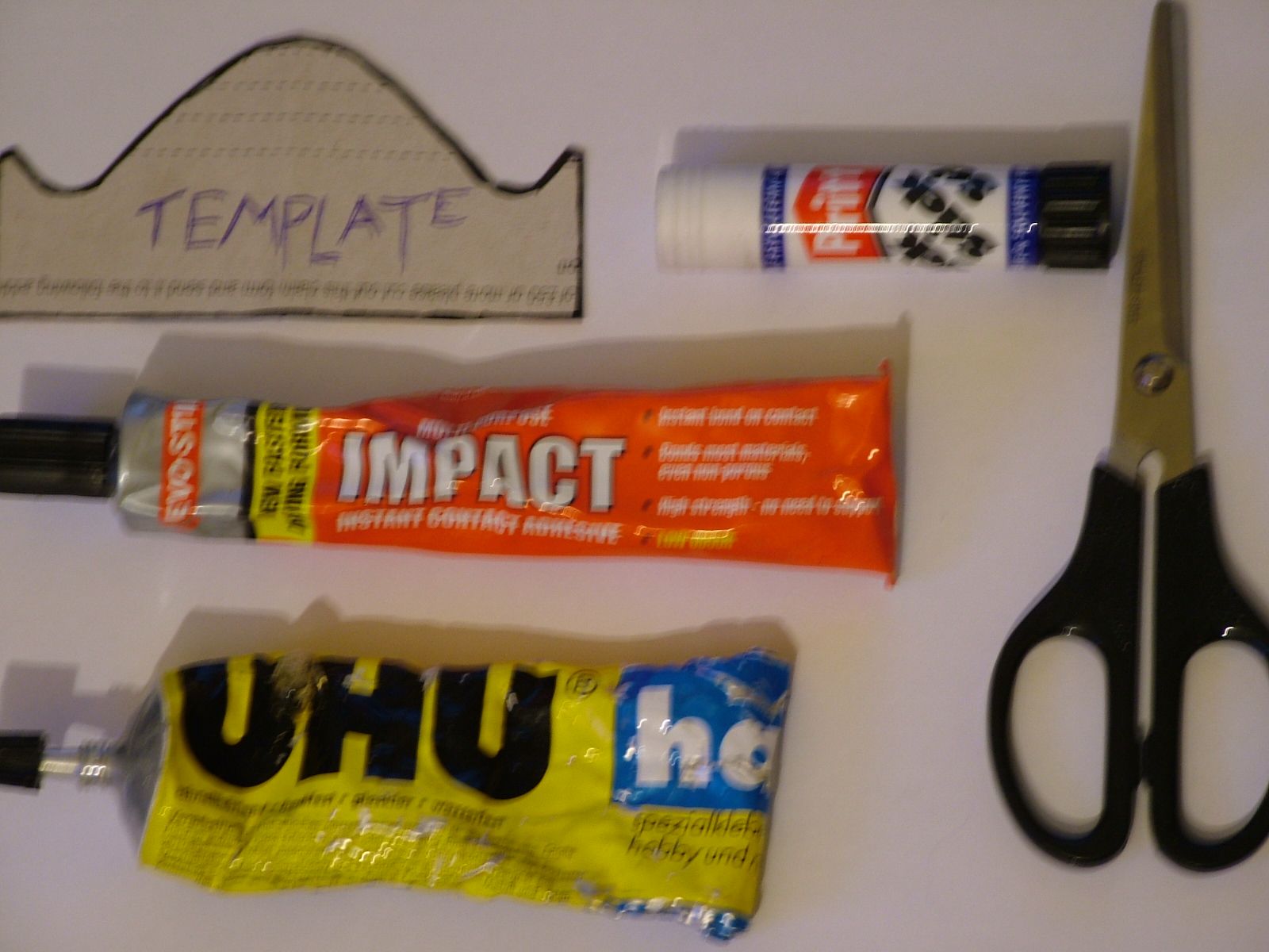 Easy IPod Stand : 4 Steps - Instructables