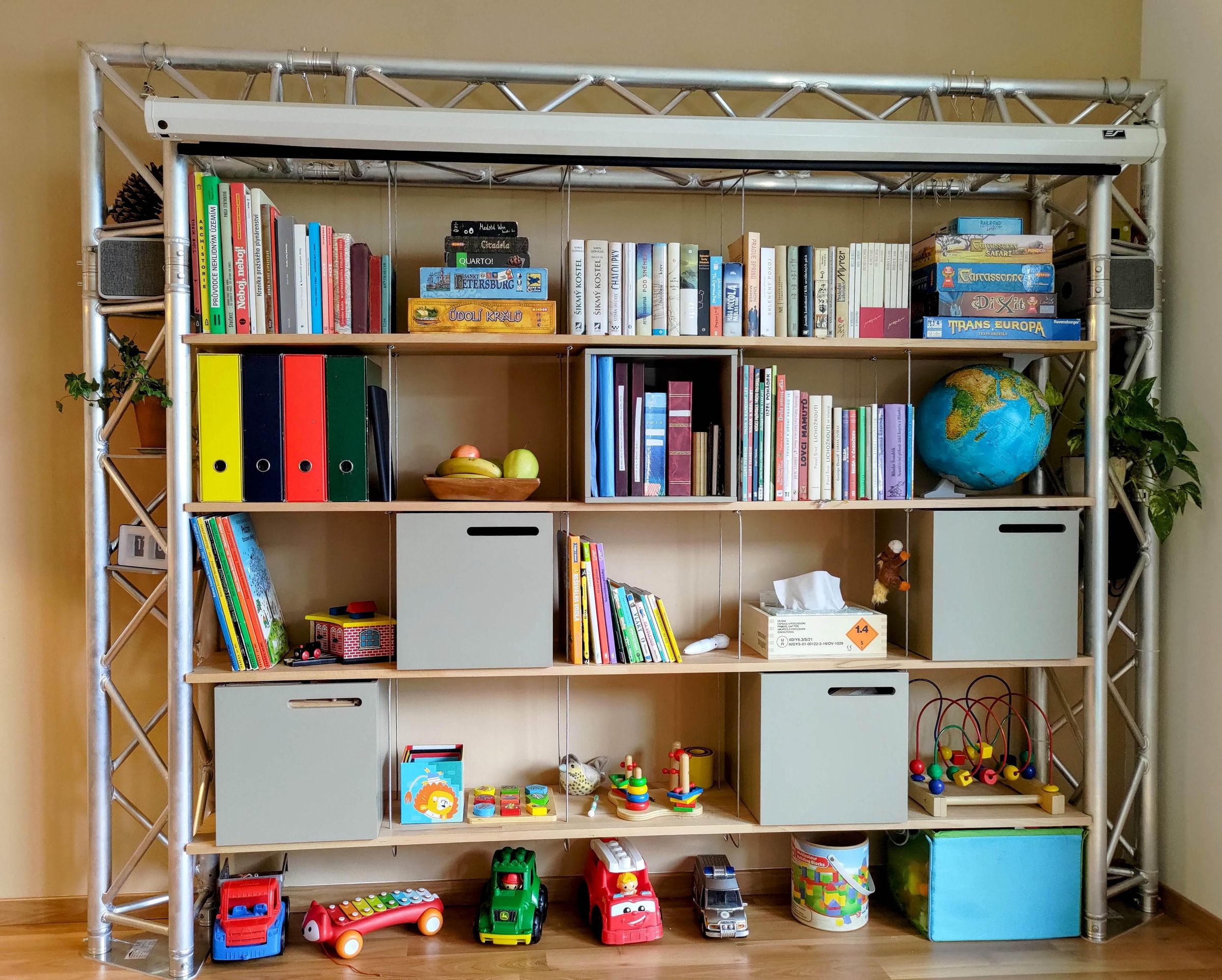 Truss Frame Shelving Unit With Home Theater : 10 Steps (with Pictures ...