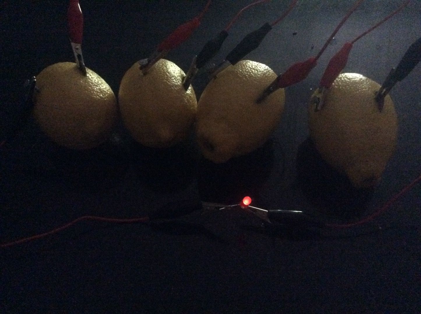 Lemon Batteries: Lighting an LED With Lemons : 3 Steps (with Pictures ...
