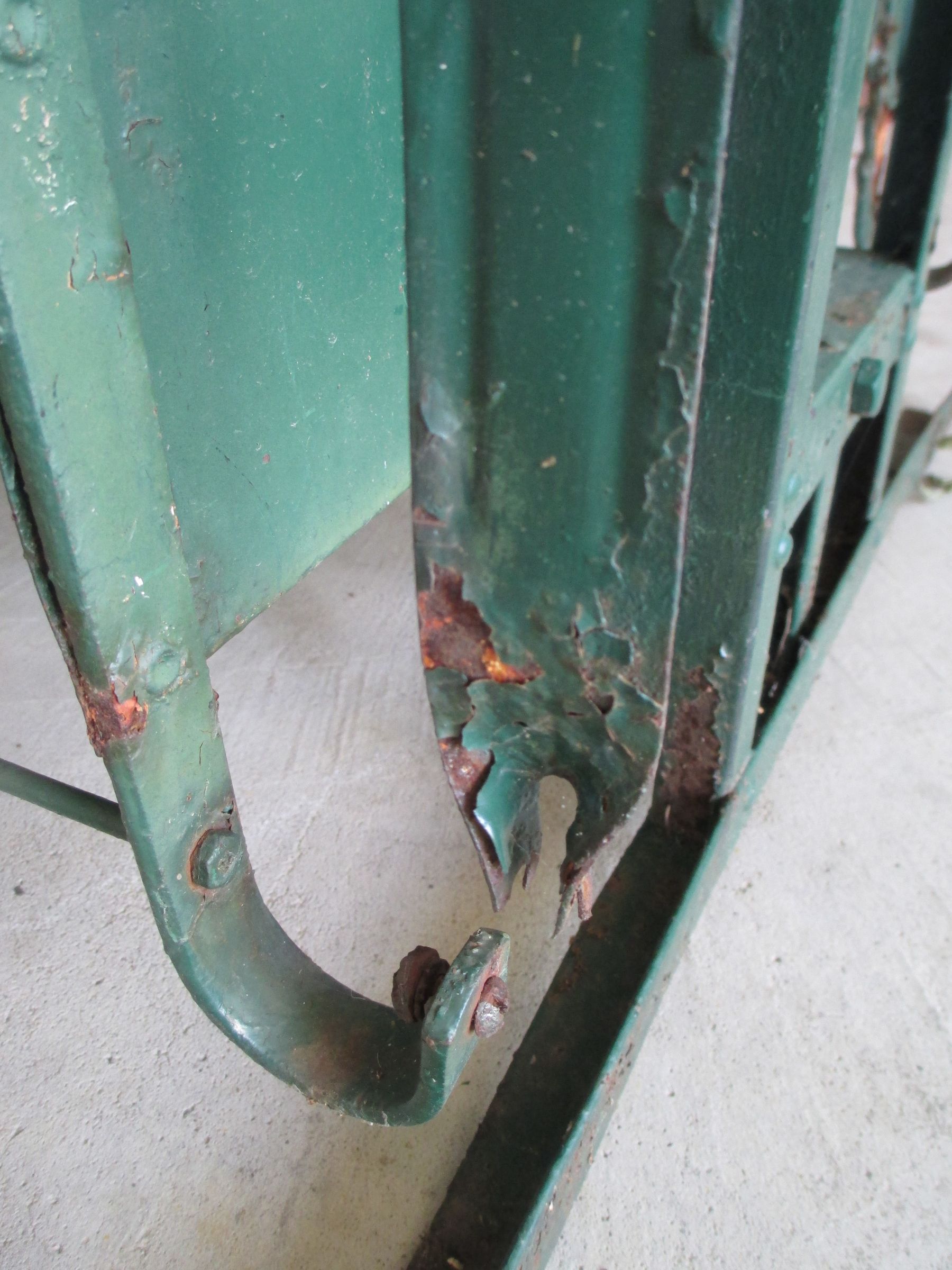 Vintage Metal Glider Refurbished : 10 Steps (with Pictures) - Instructables