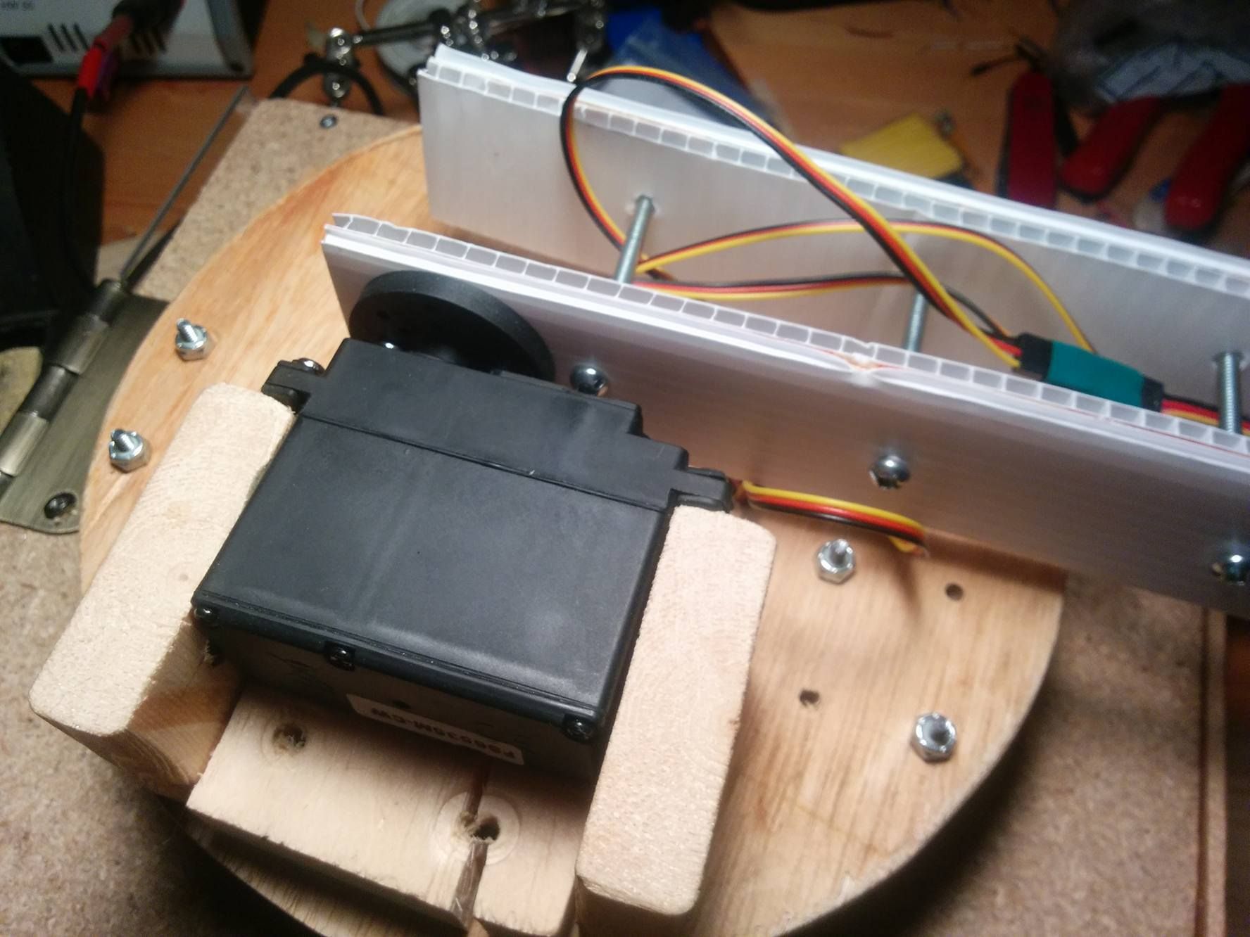 Easy to Build and Programmable Robotic Arm : 19 Steps (with Pictures ...