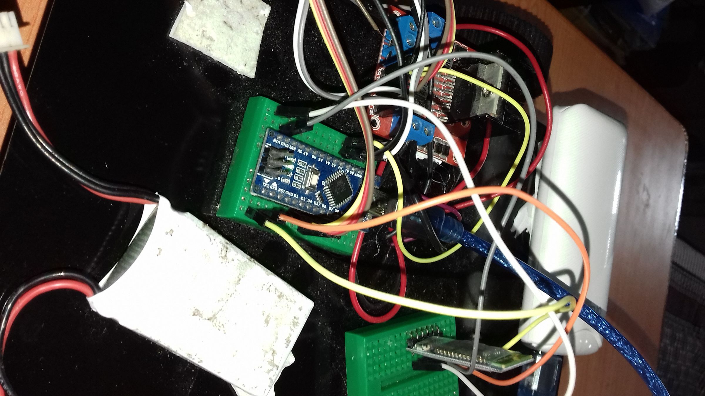 Bluetooth Controlled 4wd Arduino Robot : 7 Steps - Instructables