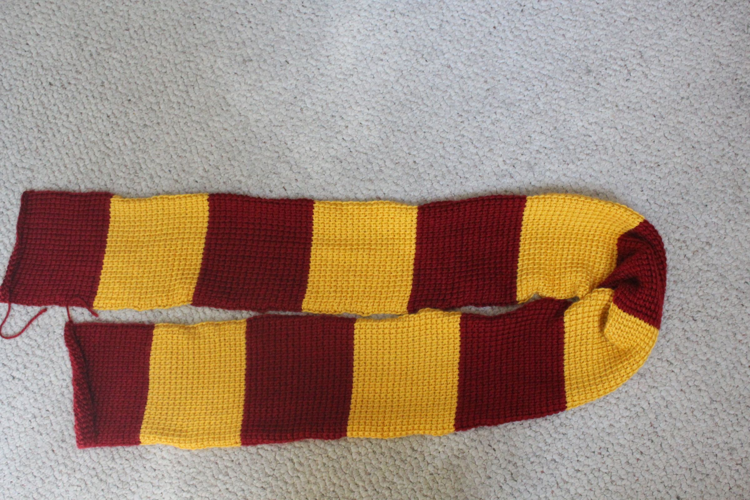 Tunisian Crochet Harry Potter's Gryffindor Scarf : 8 Steps (with ...