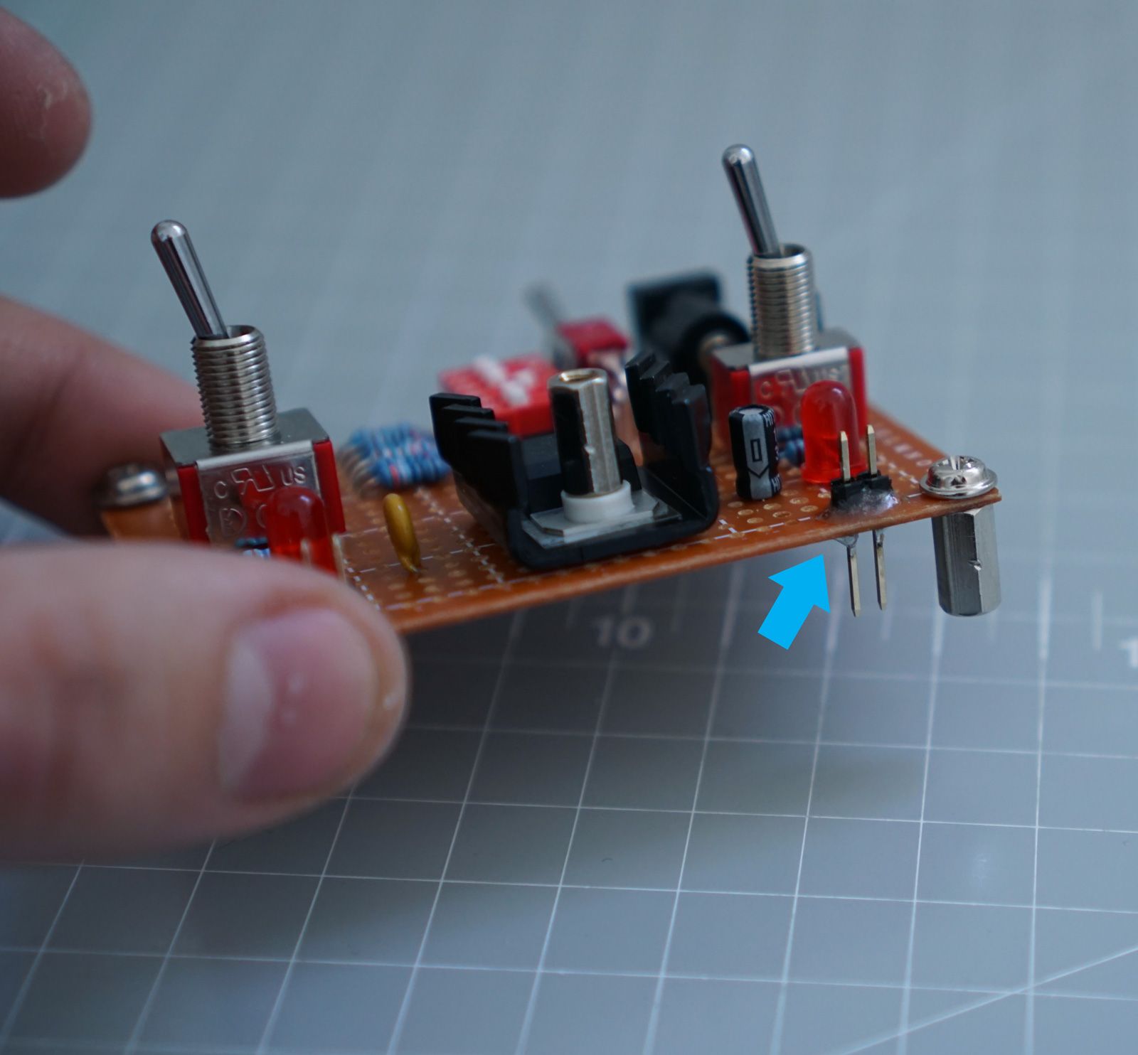 Ultimate DIY Breadboard Power Supply : 9 Steps (with Pictures ...