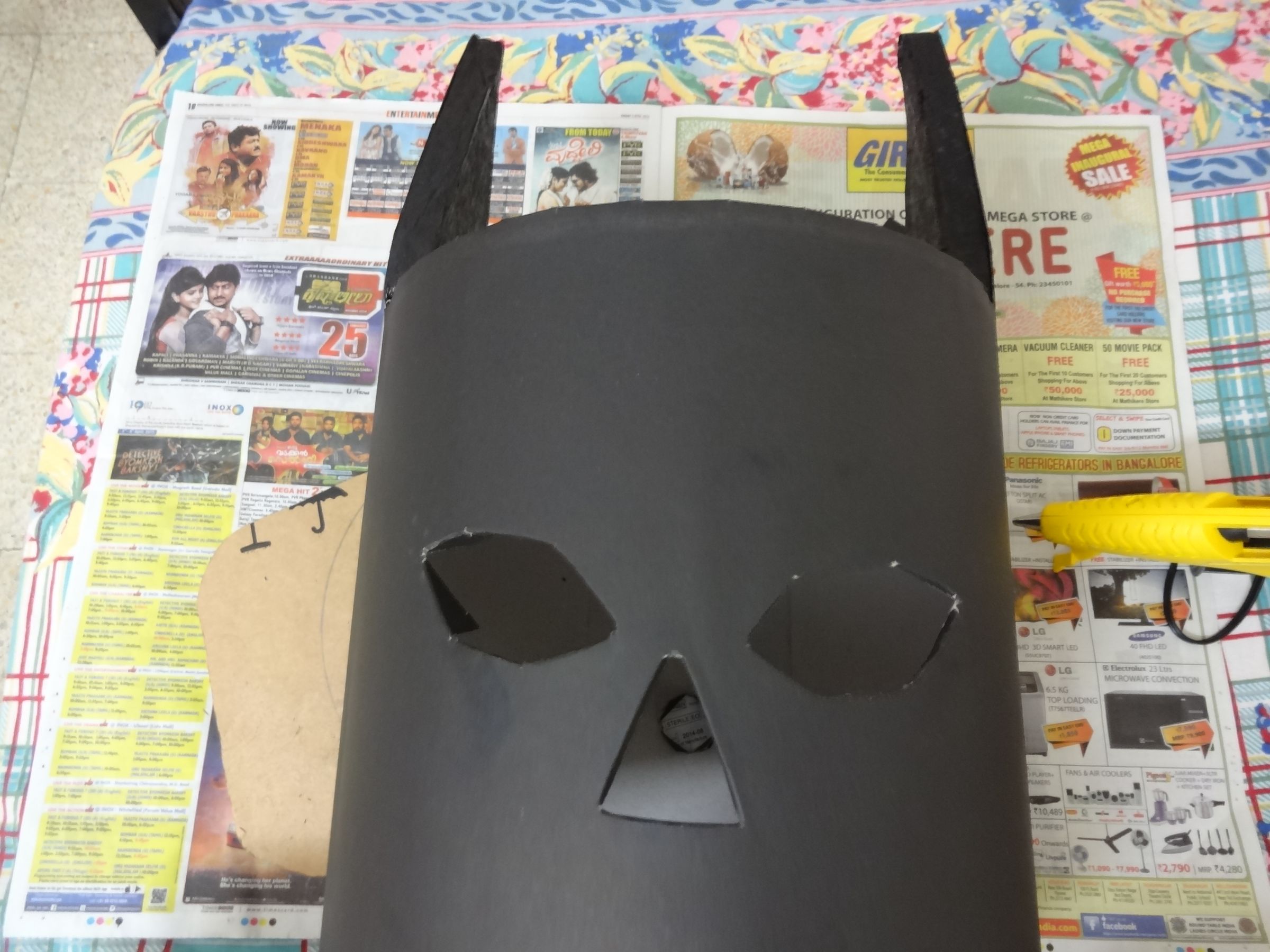 Cardboard Lego Batman Cosplay : 10 Steps (with Pictures) - Instructables