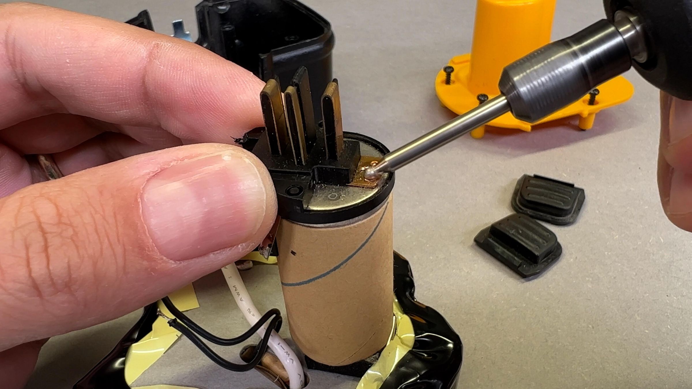 Battery Repair by Converting Ni-Cd to Lithium-Ion (Battery and Charger ...