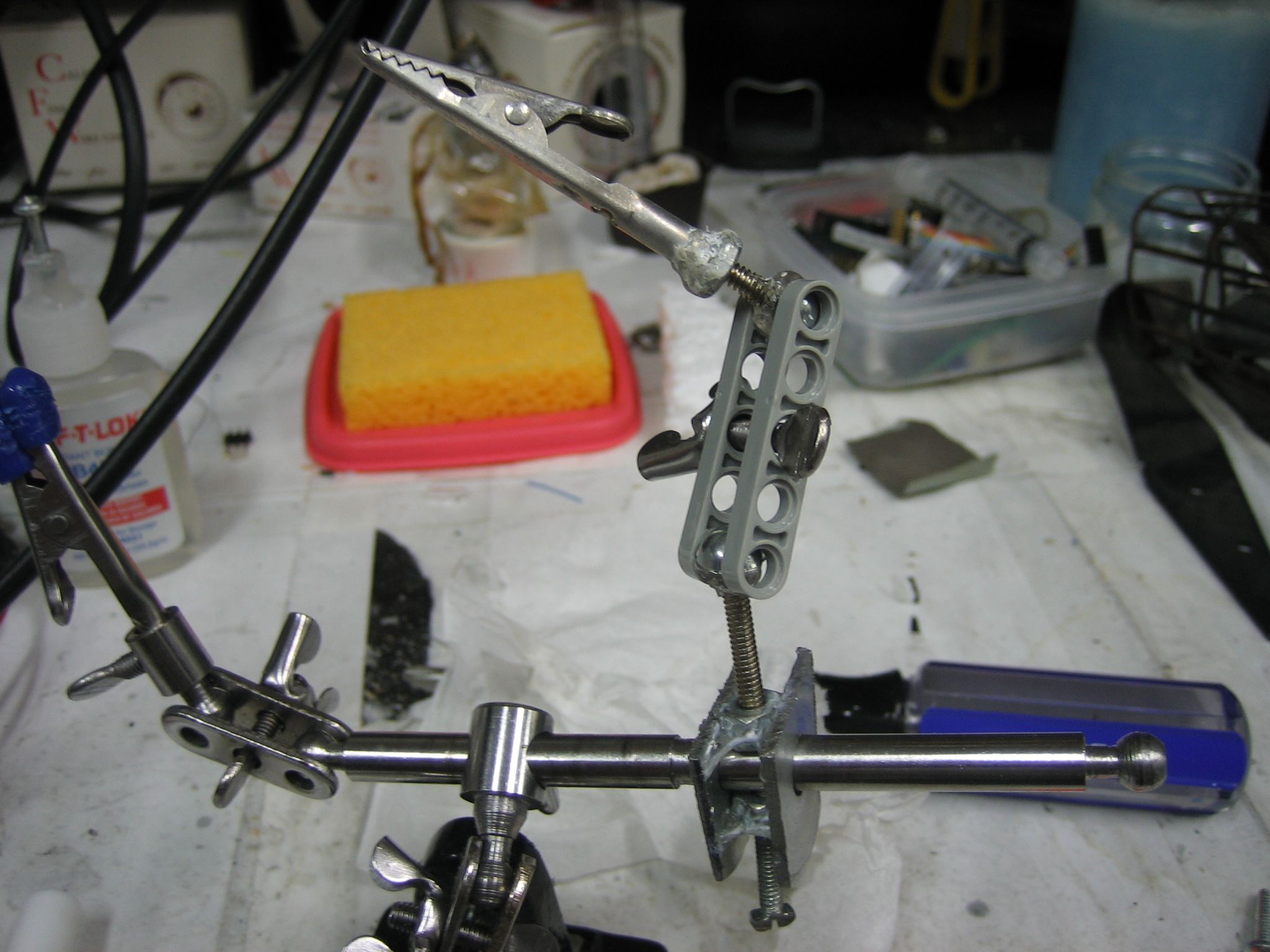 Make a 3 Degree of Freedom 'hand' to Help With Soldering / Gluing Work ...