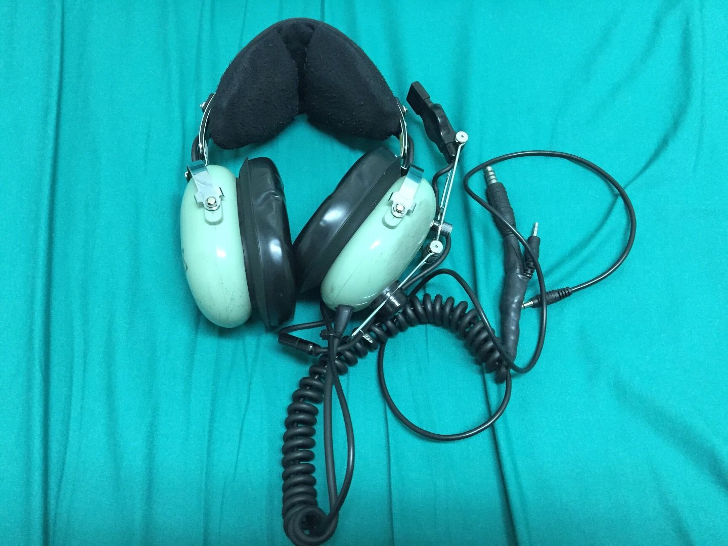 David Clark Aviation Headset Mod : 7 Steps - Instructables