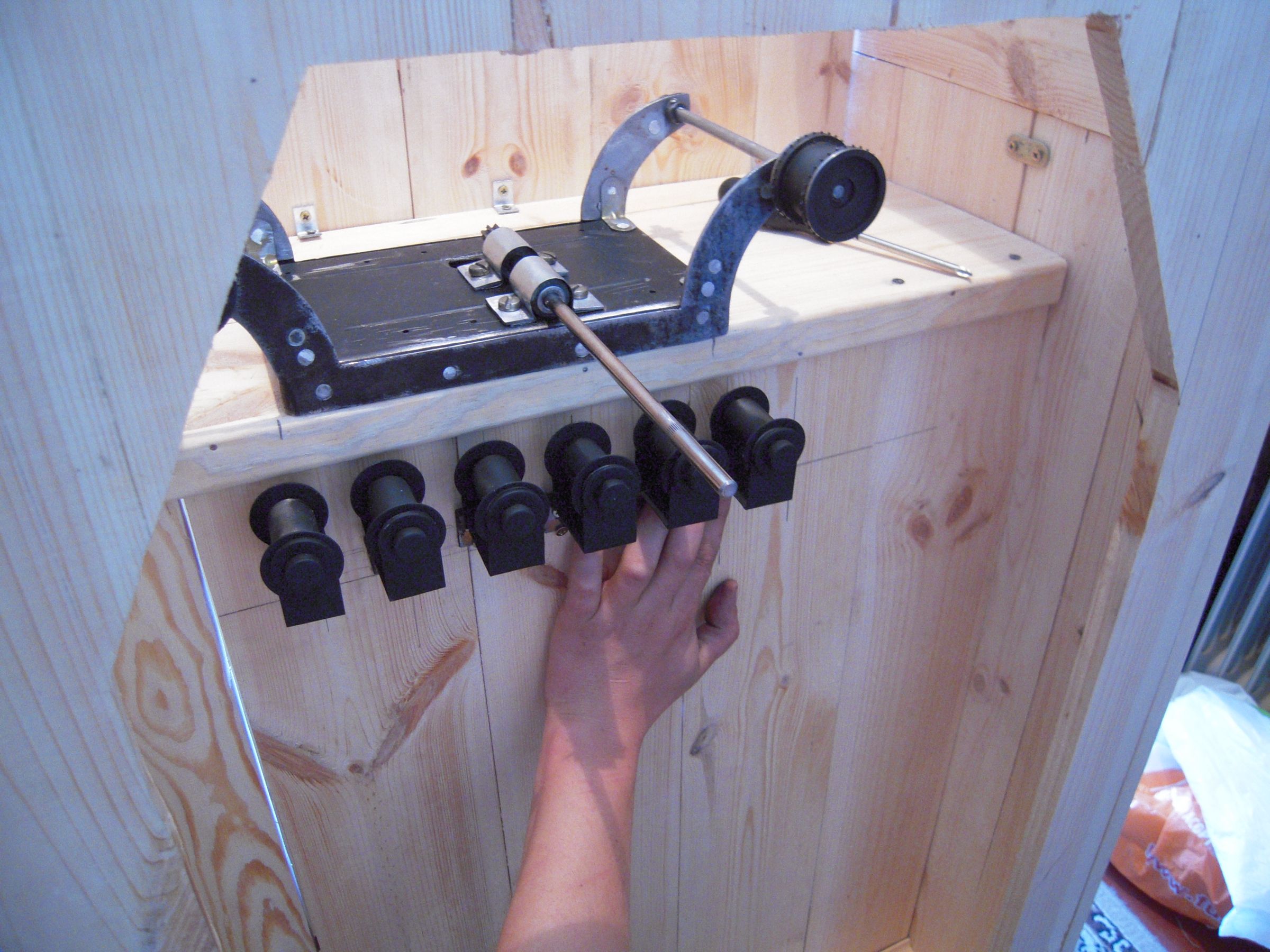 Creating a Model of "kinetoscope" T.Edison - Instructables