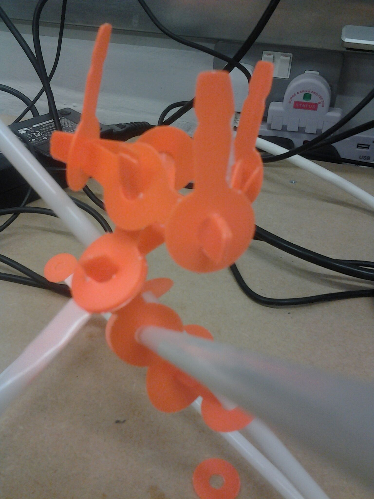 Strawbees Catapult : 14 Steps - Instructables