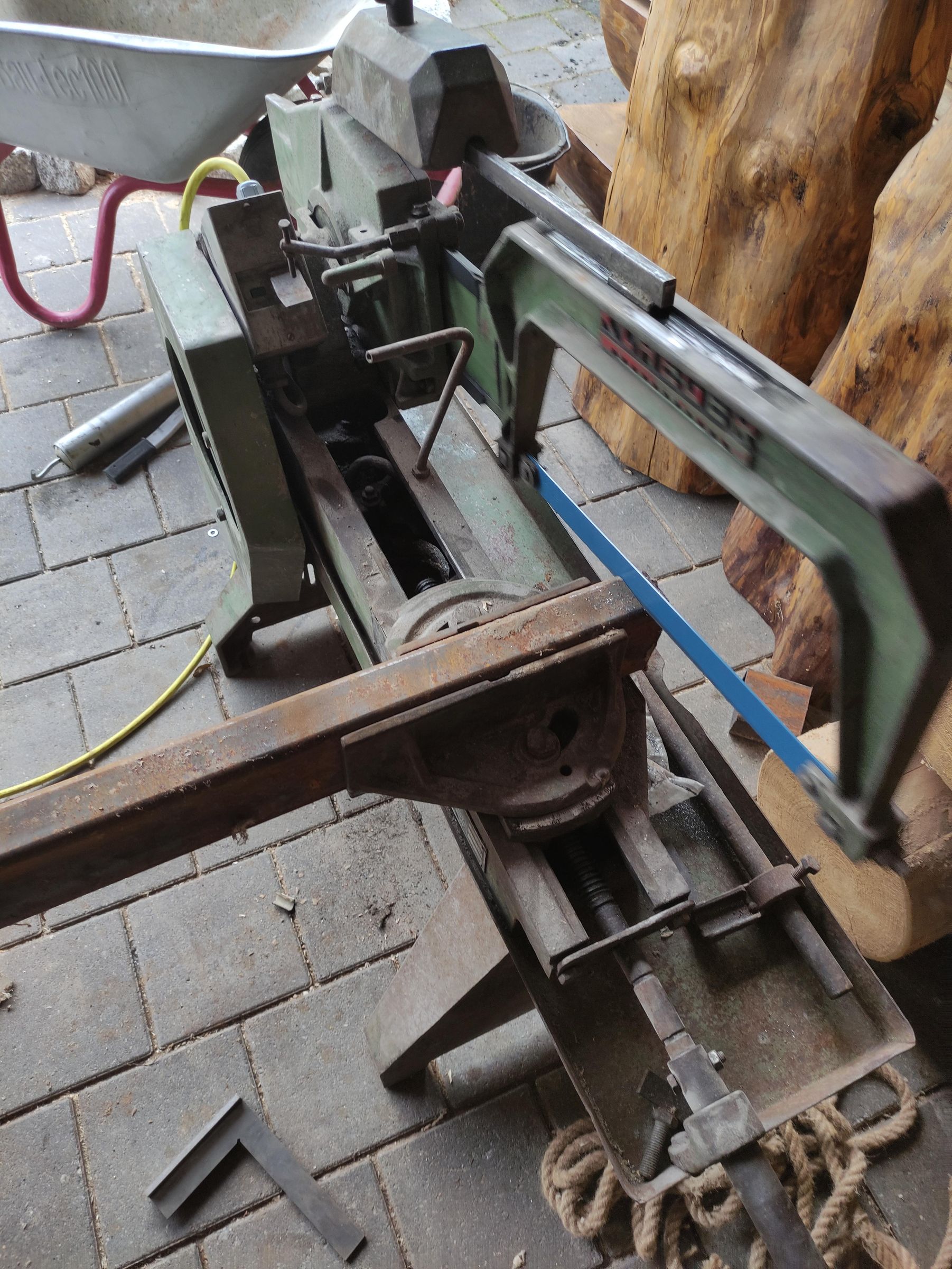 Mobile Sawmill : 8 Steps - Instructables