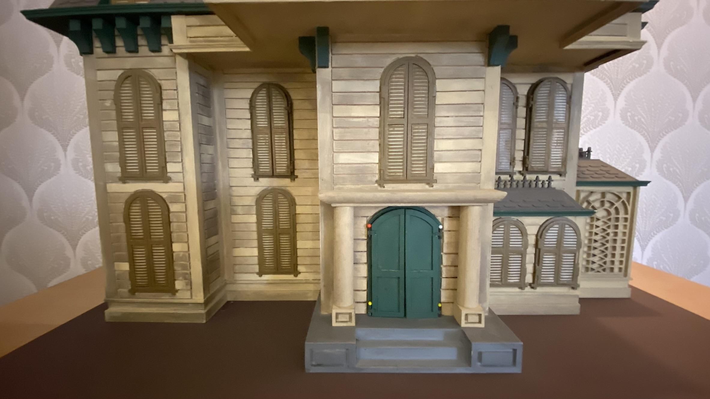 Addams Family Movie Clock - Full Size Replica With Animations and Sound ...