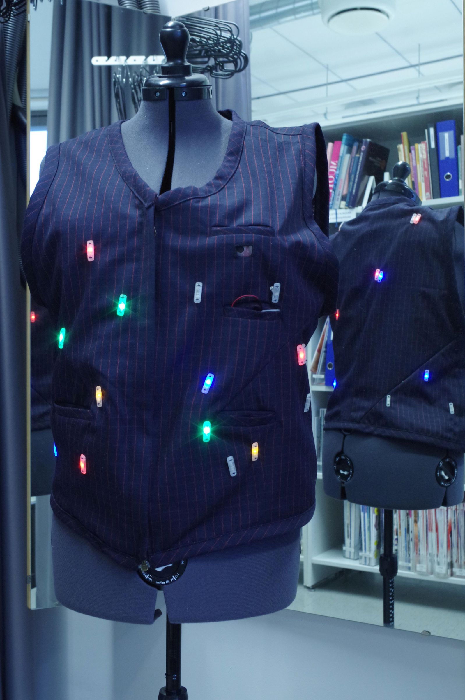 Learning Platform for E-textiles : 9 Steps (with Pictures) - Instructables