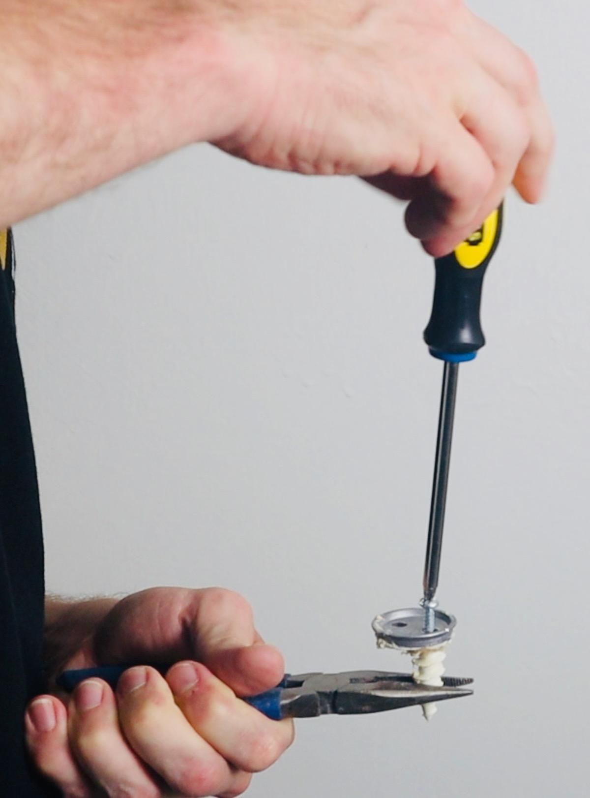 Fix a Broken Towel Rack in 10 Minutes or Less : 6 Steps - Instructables