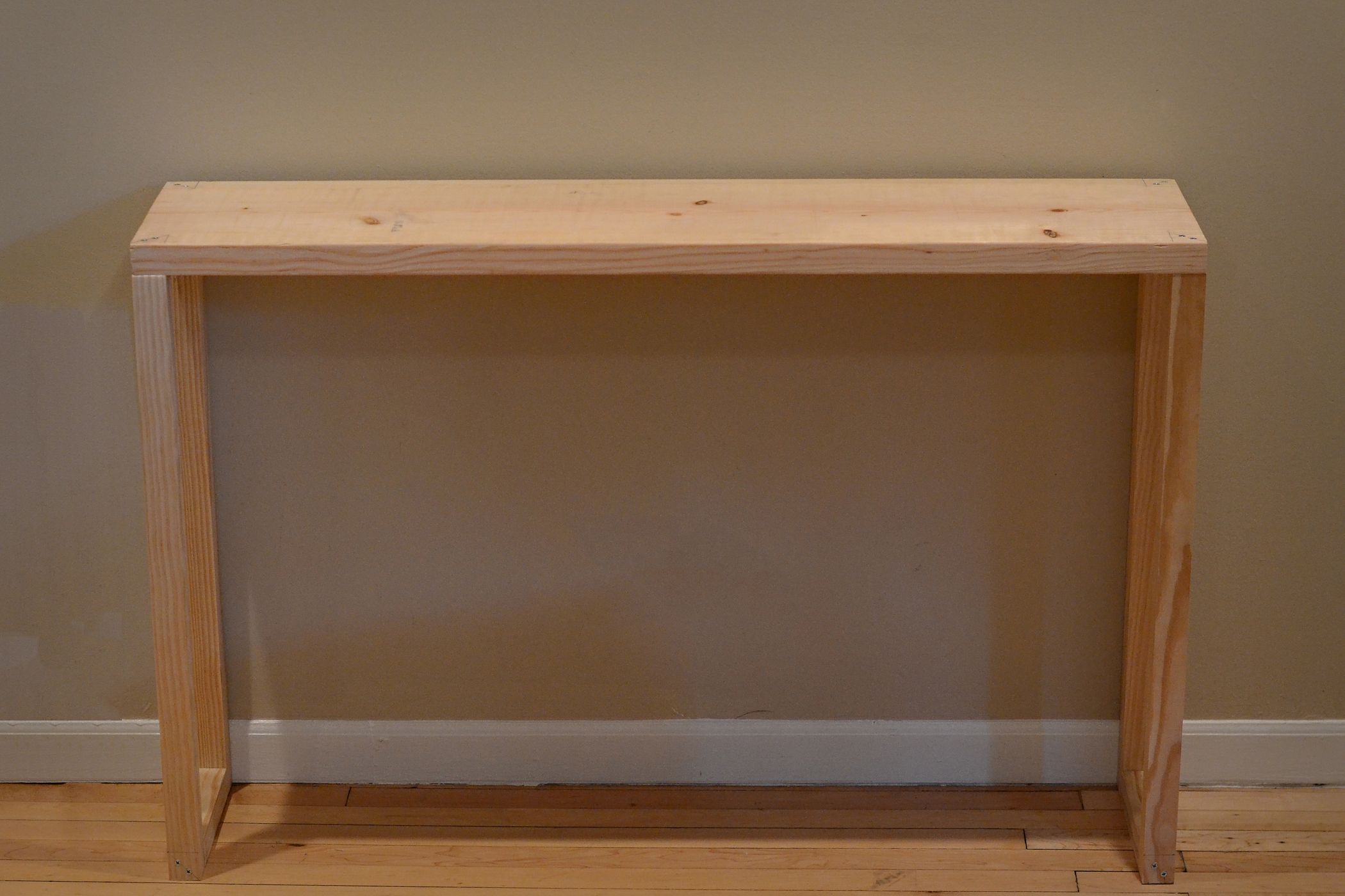 Easy Parsons Table / Console / Entryway Table : 12 Steps - Instructables