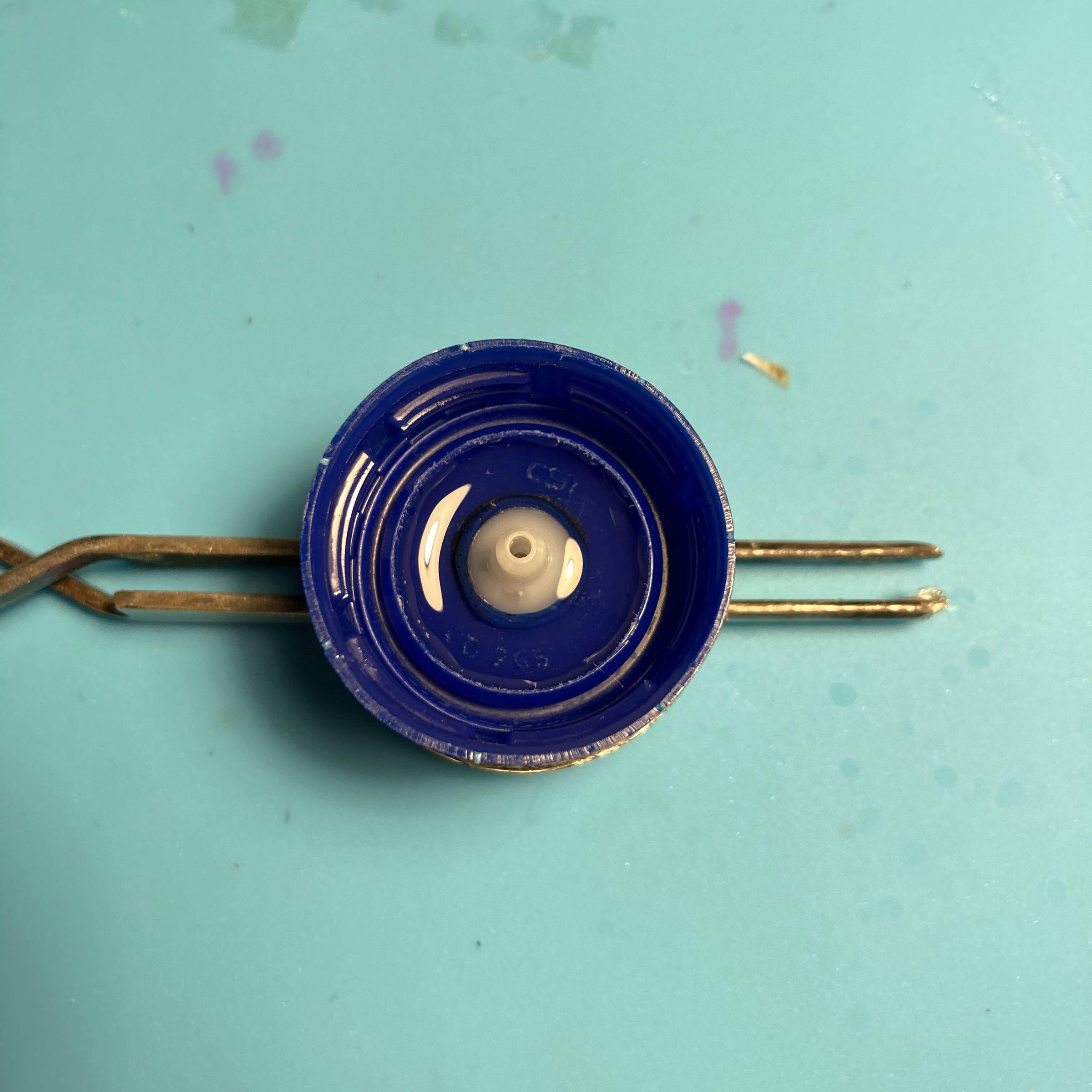 DIY Aerosol Sprayer - DIY Spray Paint : 8 Steps - Instructables