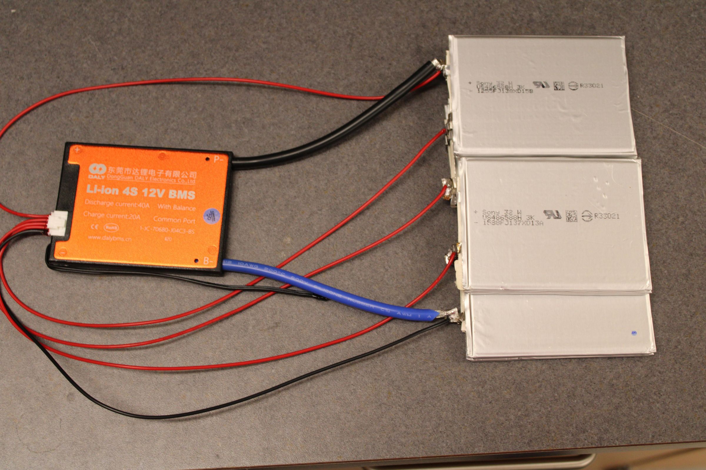 Massive USB Battery Bank Made From Recycled Chromebook Batteries : 9 ...