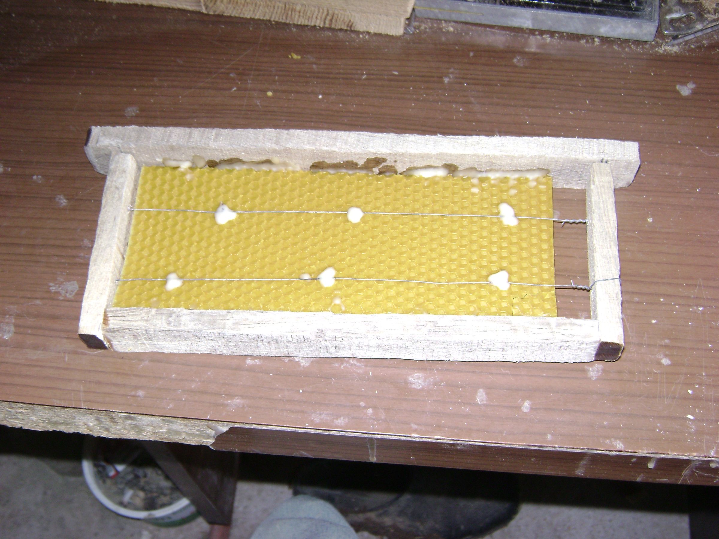 An Emergency Bee Hive : 6 Steps - Instructables