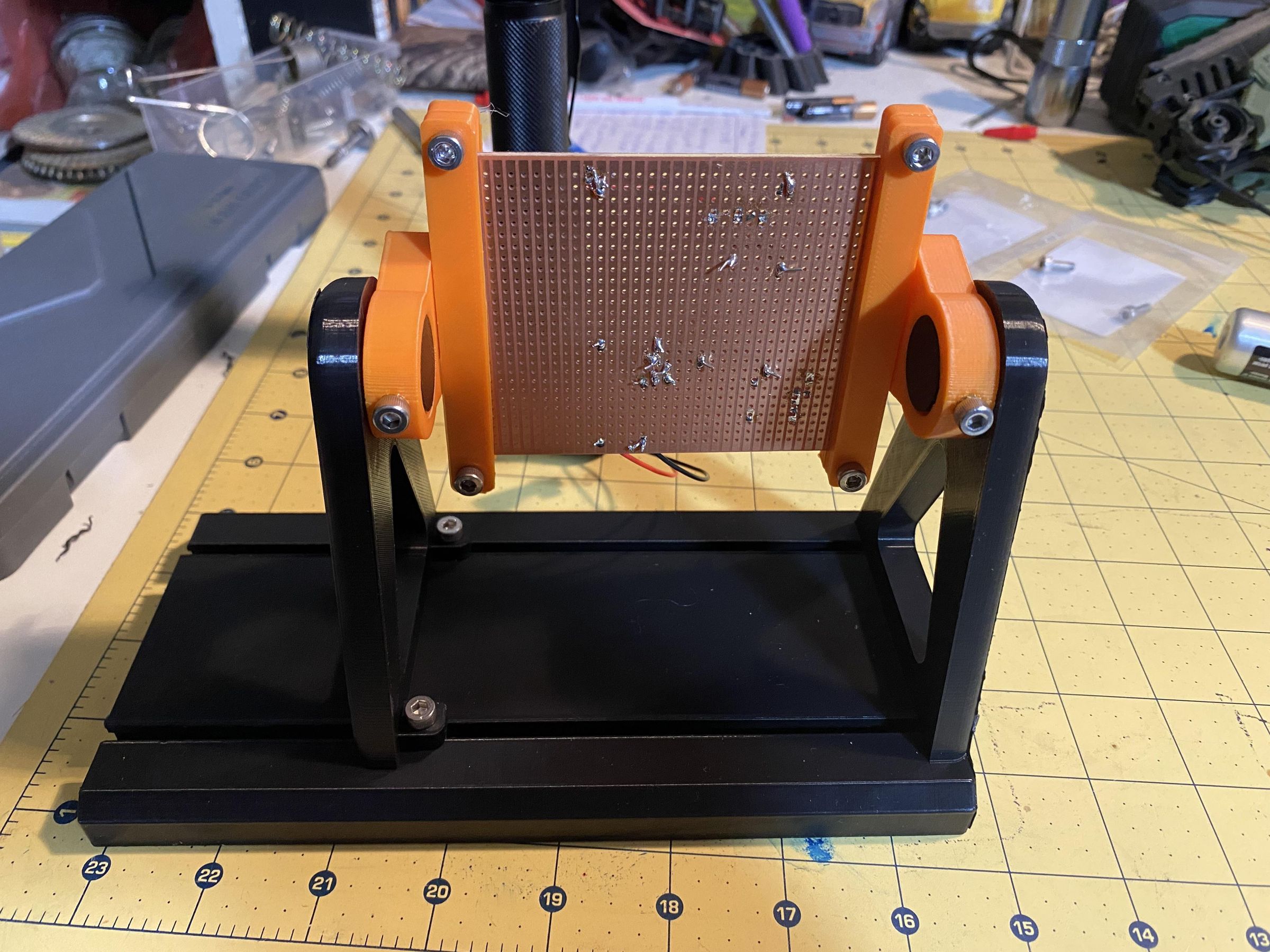 Multi Position PCB Clamp : 4 Steps - Instructables