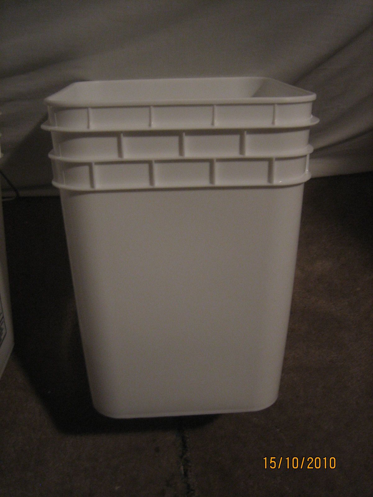 Building Better Bucket Panniers : 4 Steps - Instructables