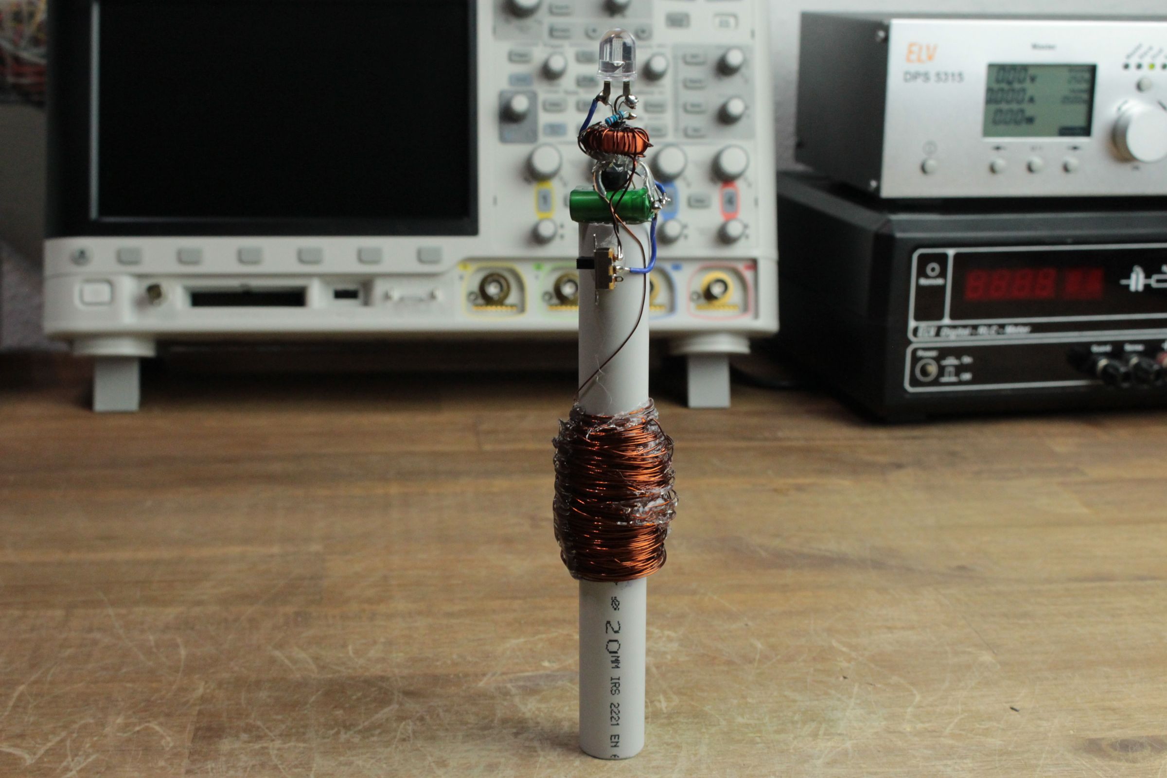 Make Your Own Crude Shaking Torch (Emergency Flashlight) : 4 Steps ...