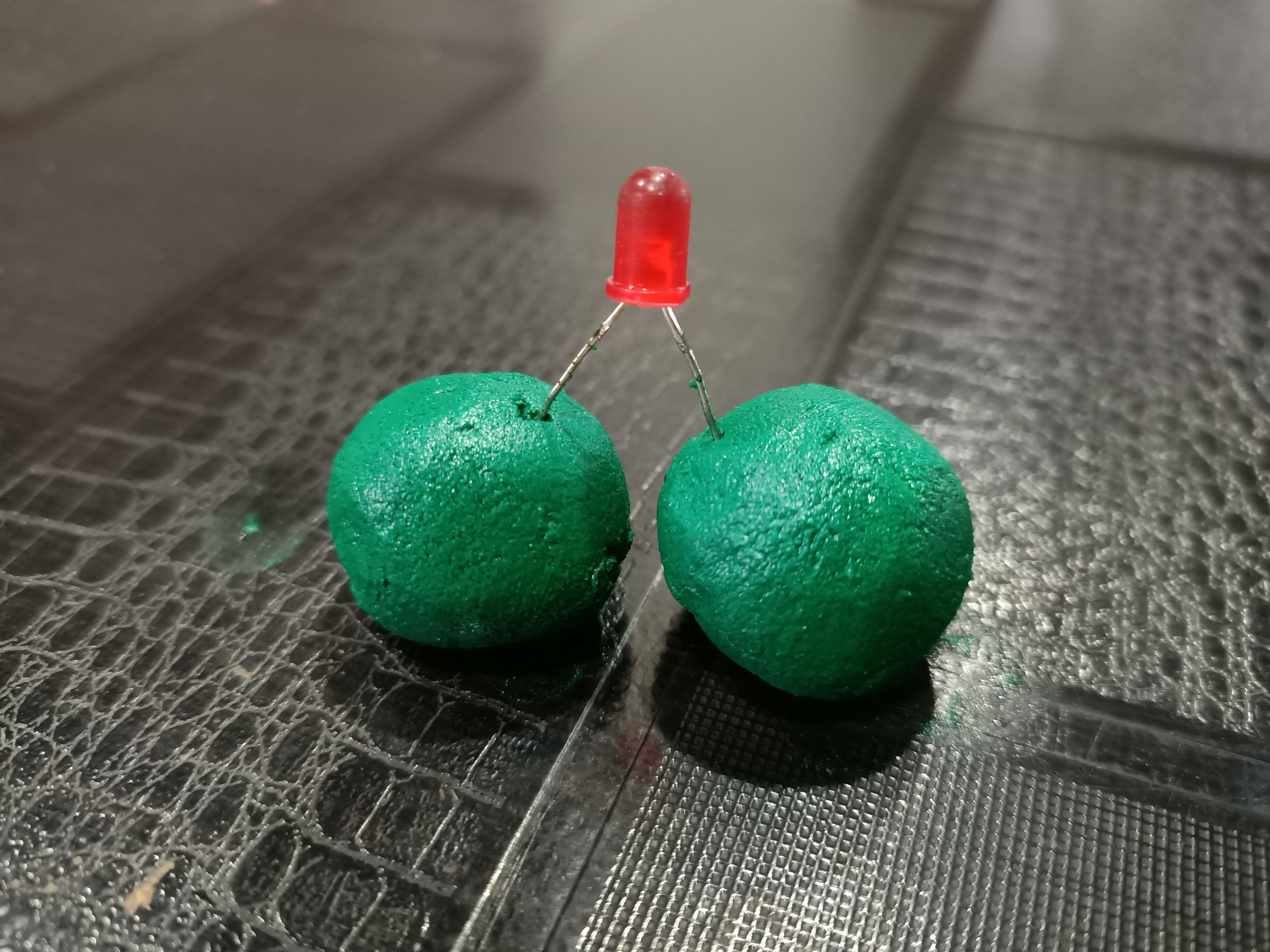 FUN WITH CIRCUITS USING MODELING CLAY : 5 Steps (with Pictures ...