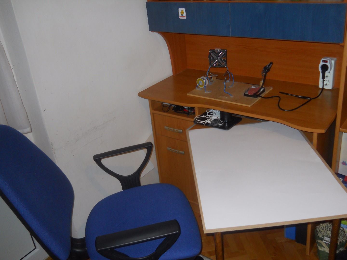 Make a One Desk Electronics Lab (in a Small Place, for Beginners) : 17 ...