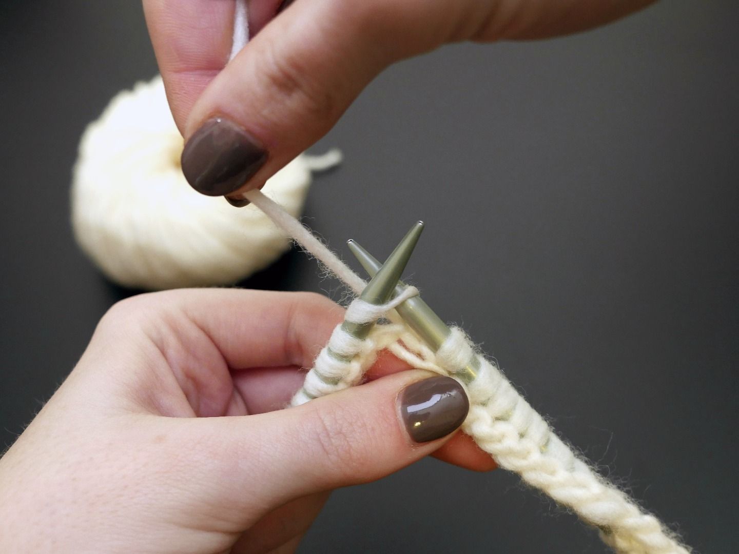 How to Do the Knit Stitch : 6 Steps - Instructables
