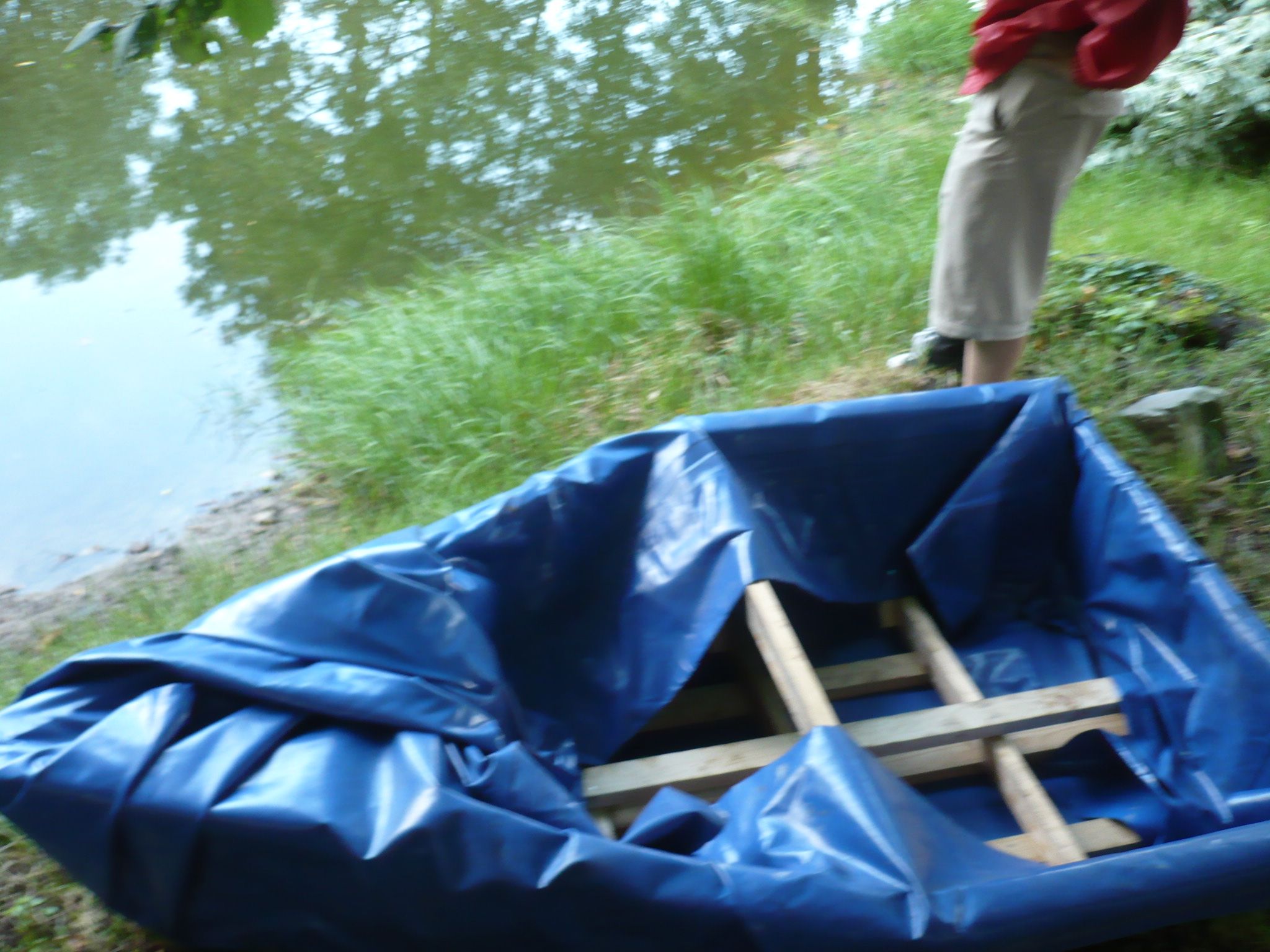 Easy Tarp Boat : 5 Steps - Instructables