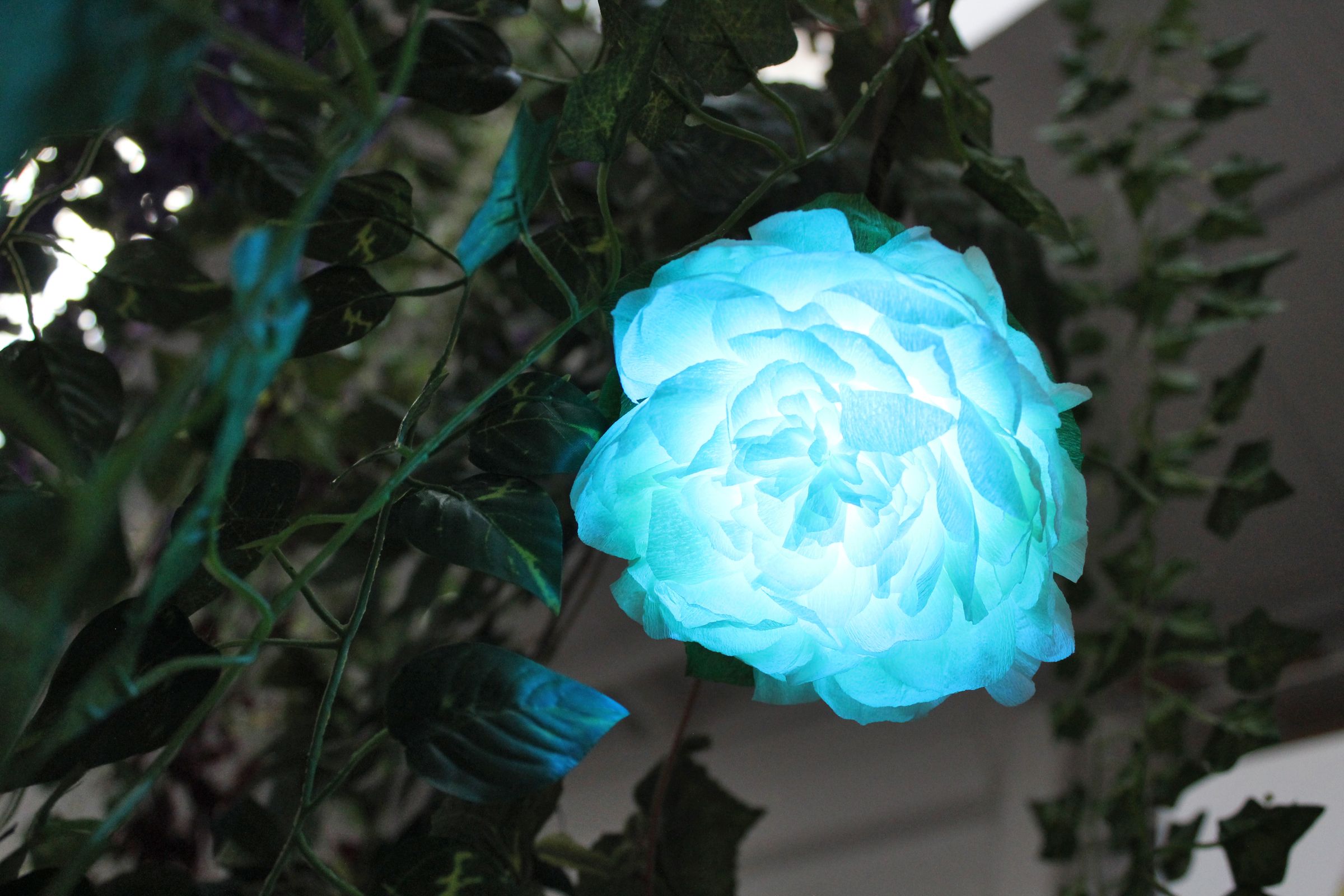 Glowing Paper Flowers : 10 Steps - Instructables