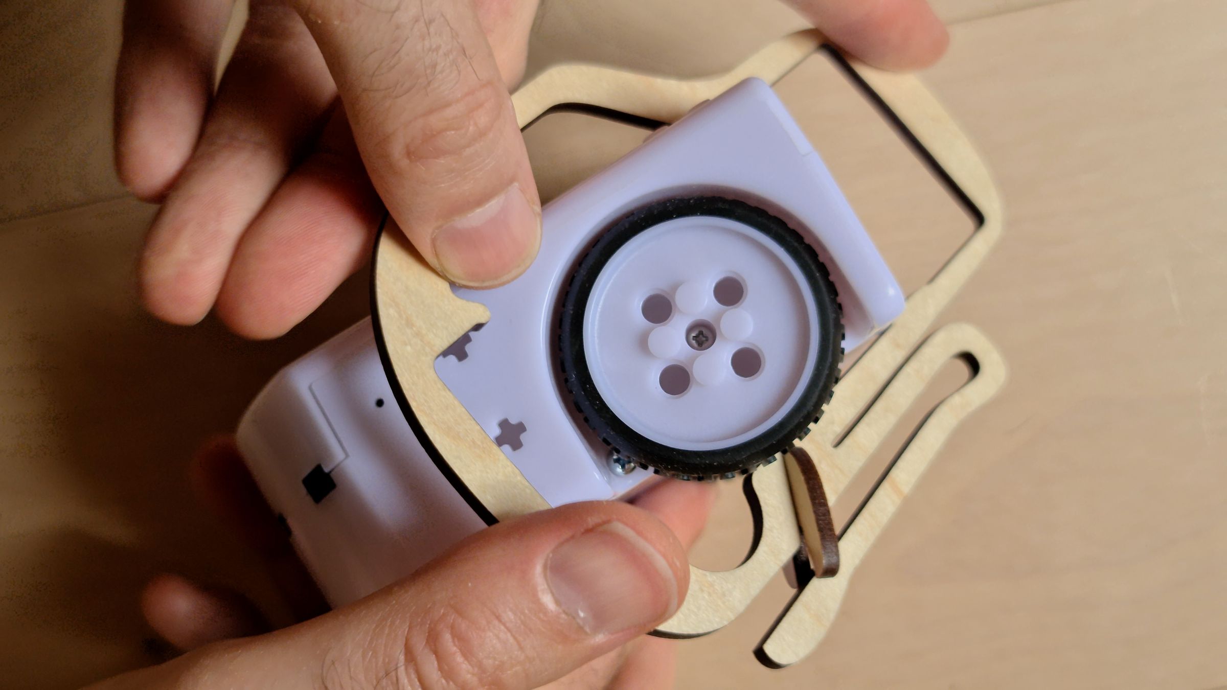 Roue Flexible En Bois Pour Le Robot Thymio : 6 Steps - Instructables