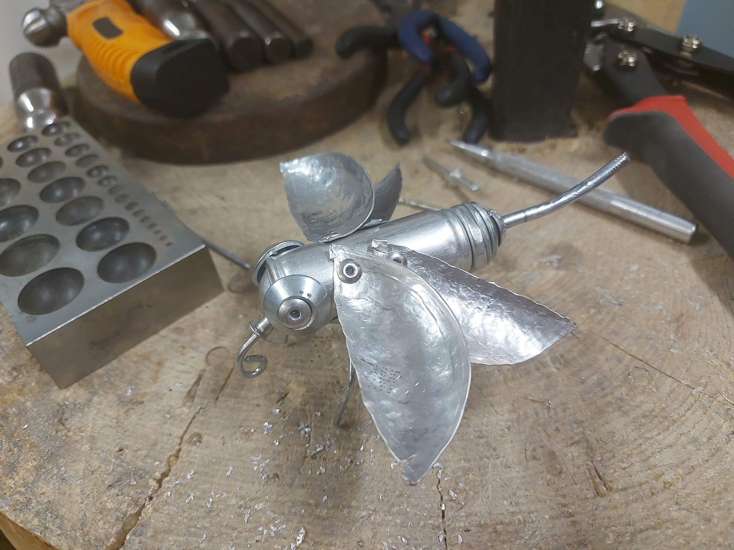 Recycled Metal Bug : 14 Steps (with Pictures) - Instructables
