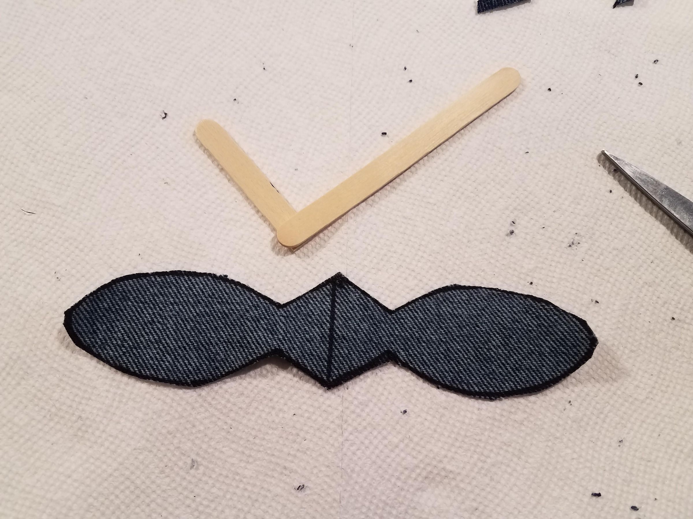 Make Your Own Mini Catnip Fish Out of Old Blue Jeans - DIY Cat Toys for ...