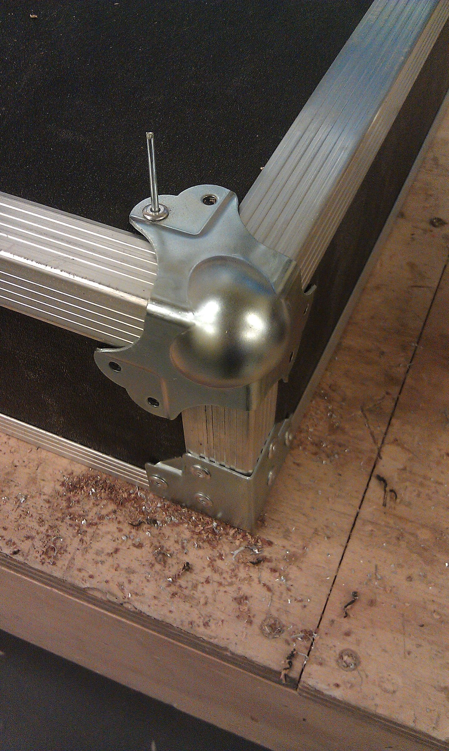 Road Case : 8 Steps - Instructables