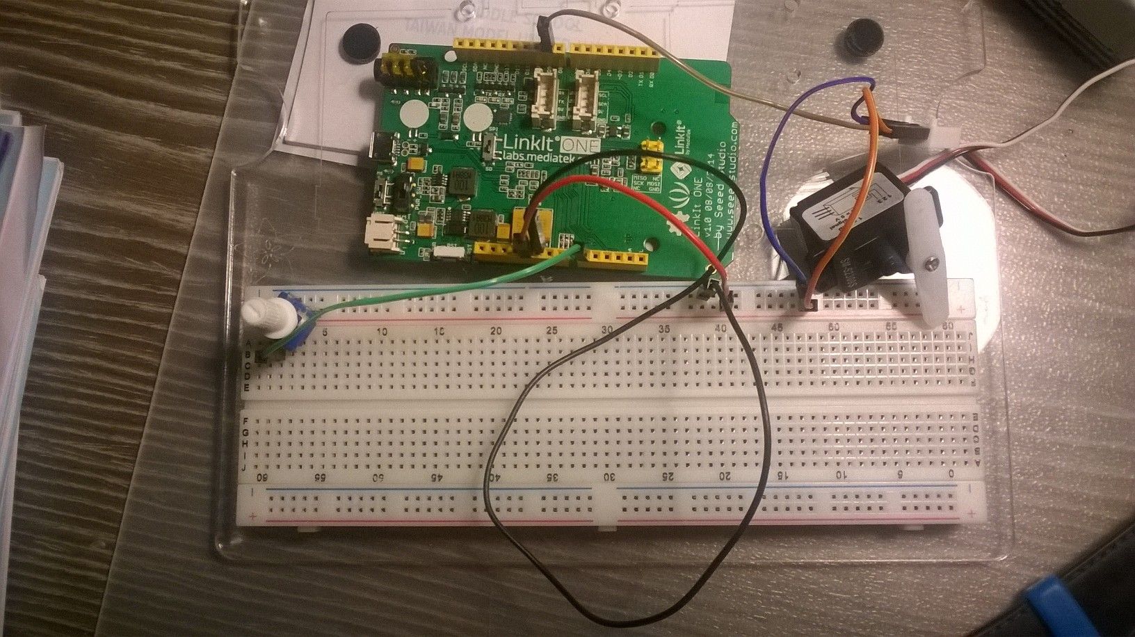 Servo Control Using the LinkIt One : 4 Steps - Instructables