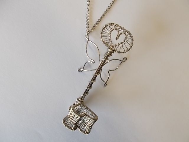 Heart Shaped Key Hugo