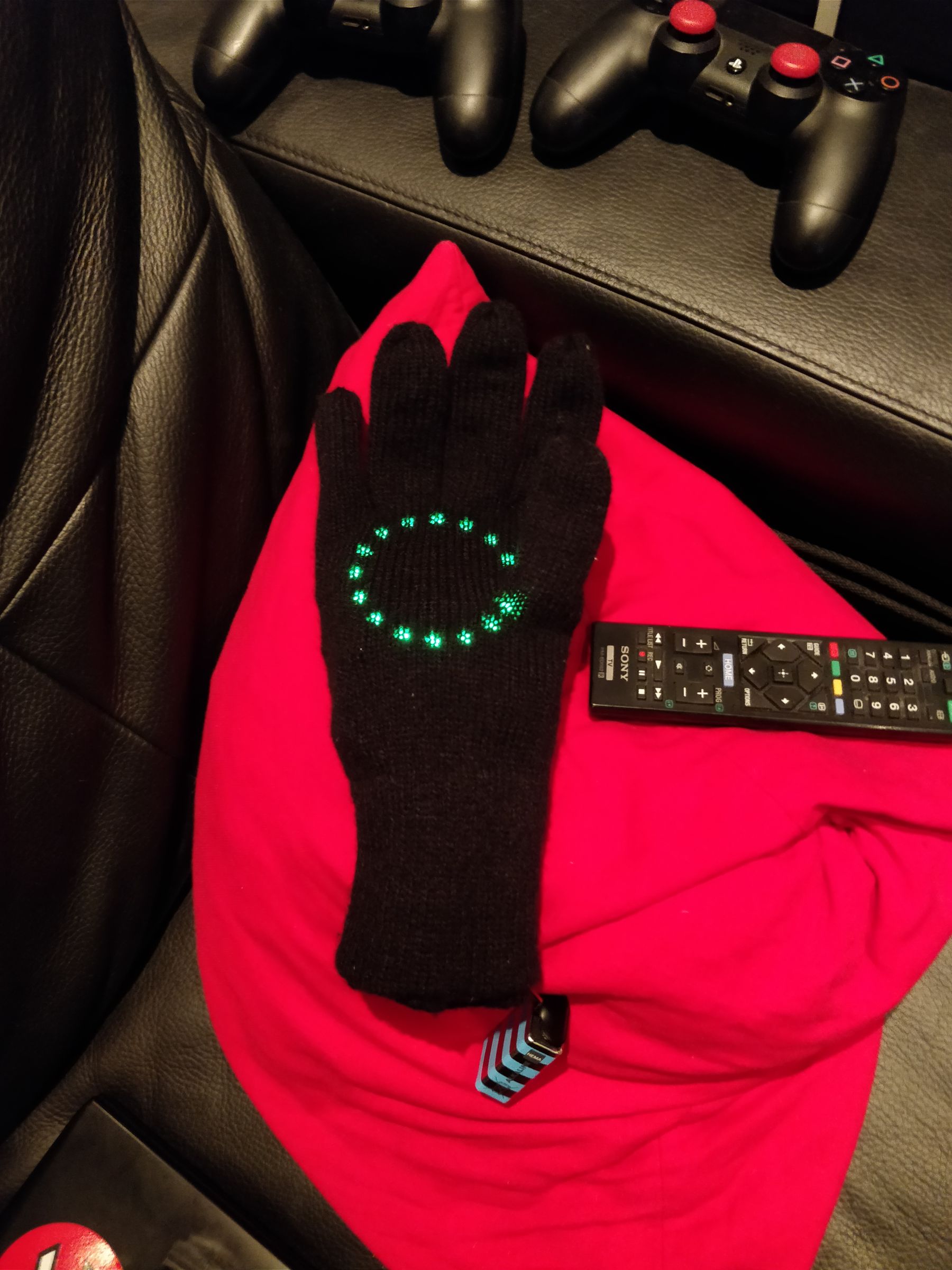 Wizard Glove: an Arduino Controlled Controller Glove : 4 Steps (with ...