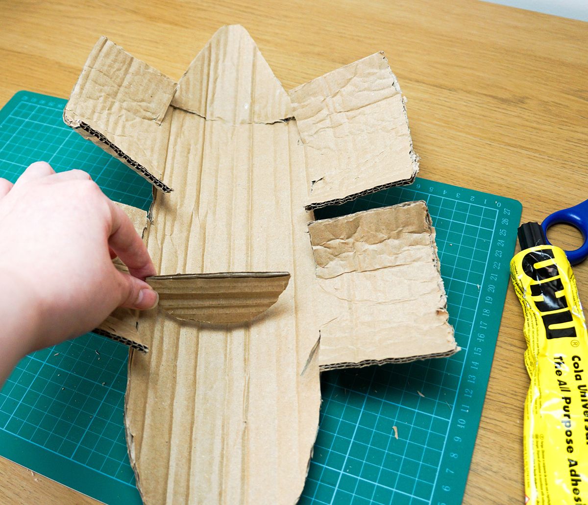 DIY Cardboard Pangolin | Sculpt an Armoured Animal With Recycled Card ...