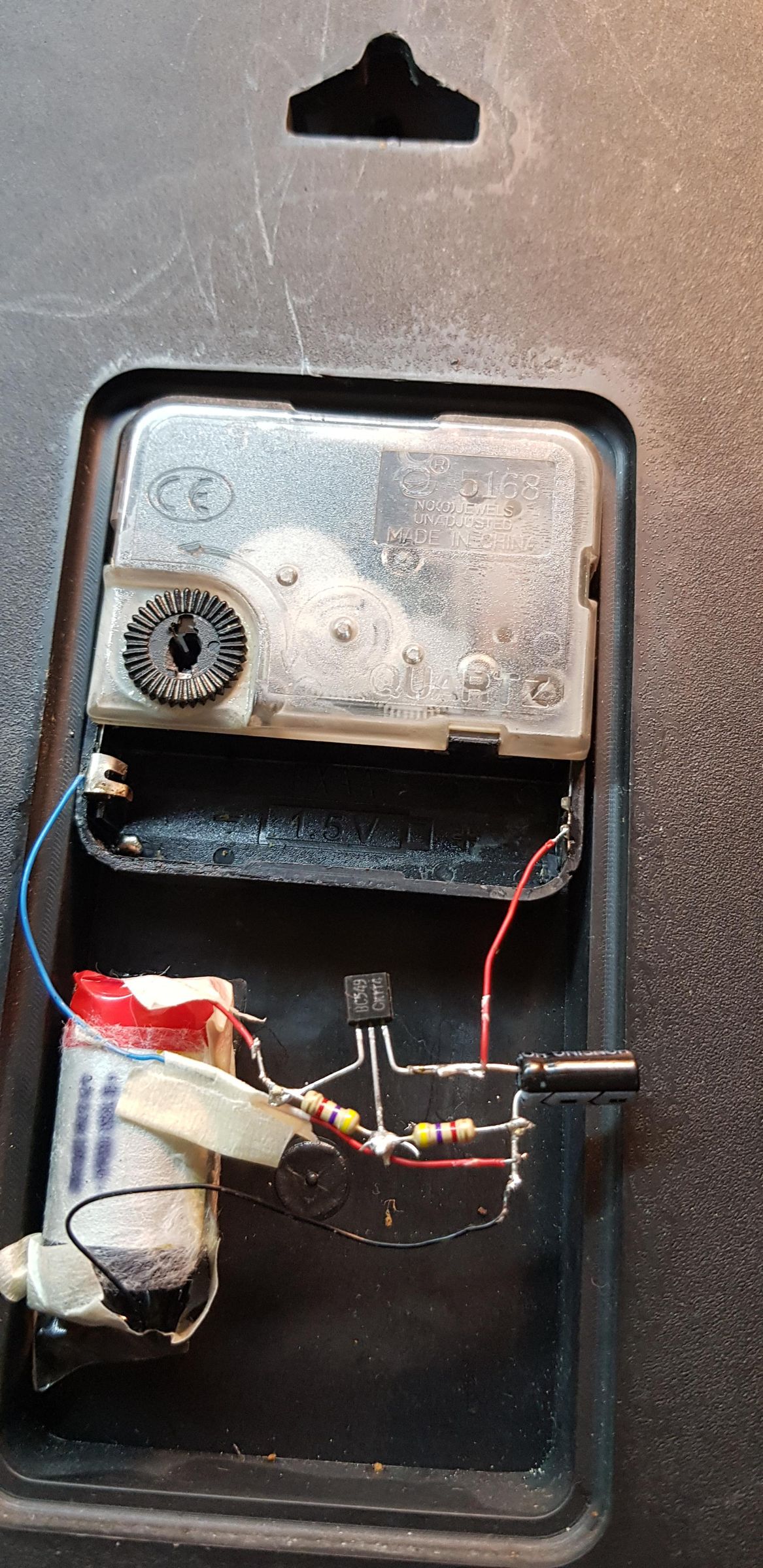 Lifetime Battery for Wall Clocks. - Instructables