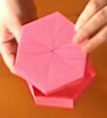 Using CD Make Paper Box. - Instructables
