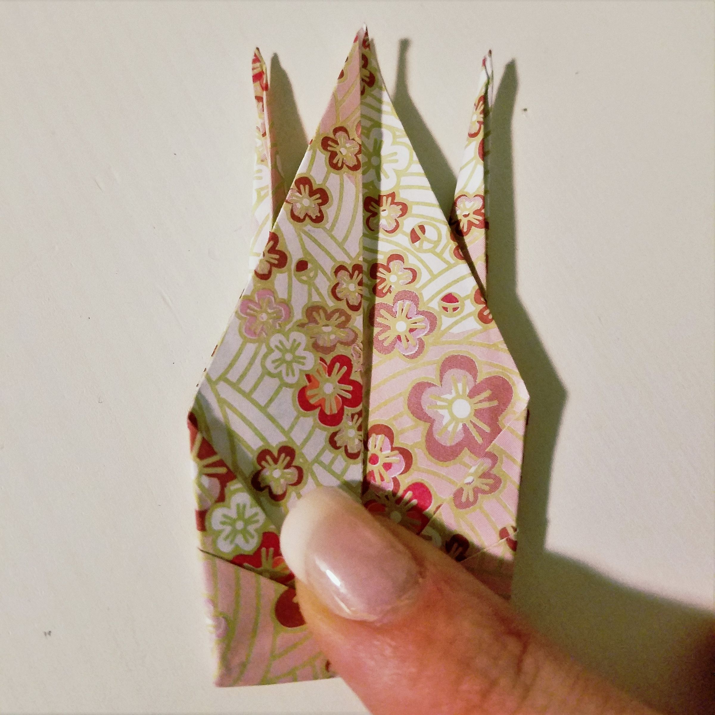 How to Fold a Paper Crane : 17 Steps (with Pictures) - Instructables