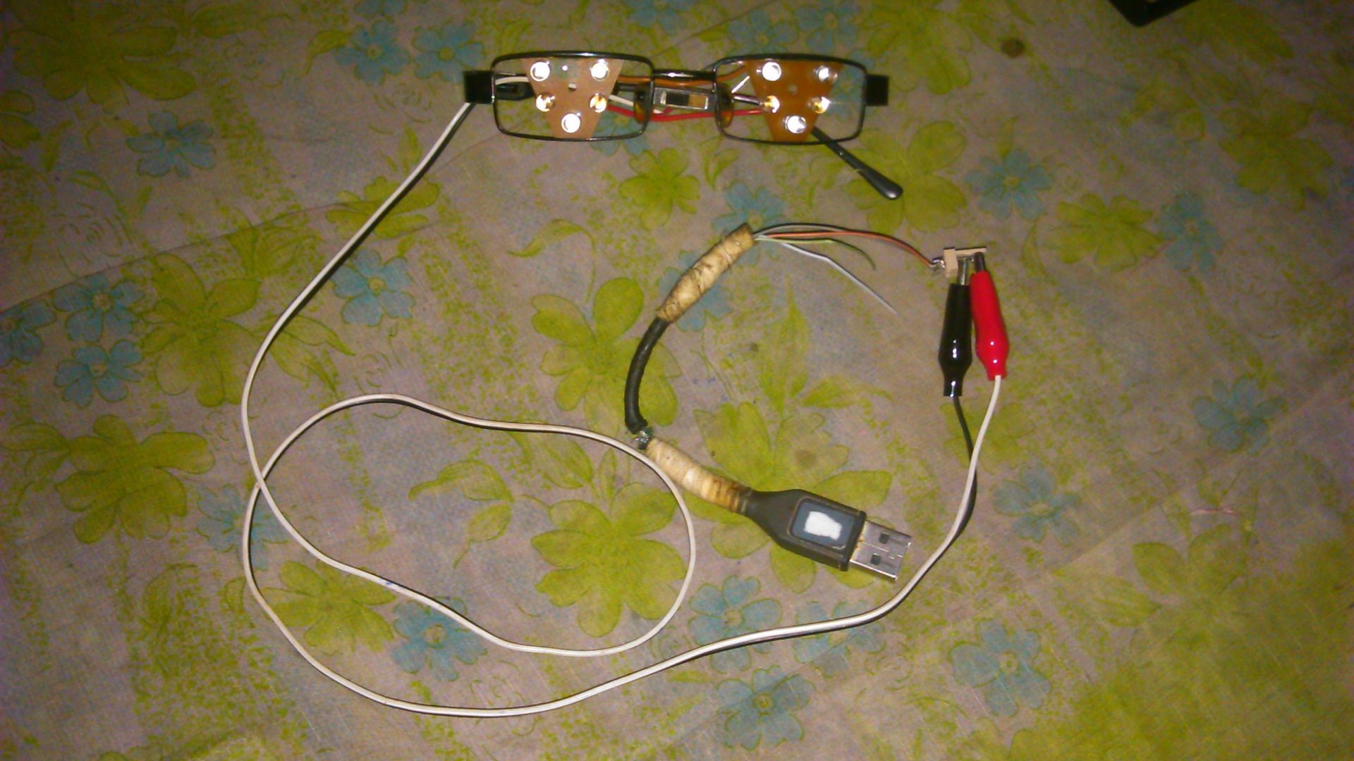 LED Goggle : 4 Steps - Instructables