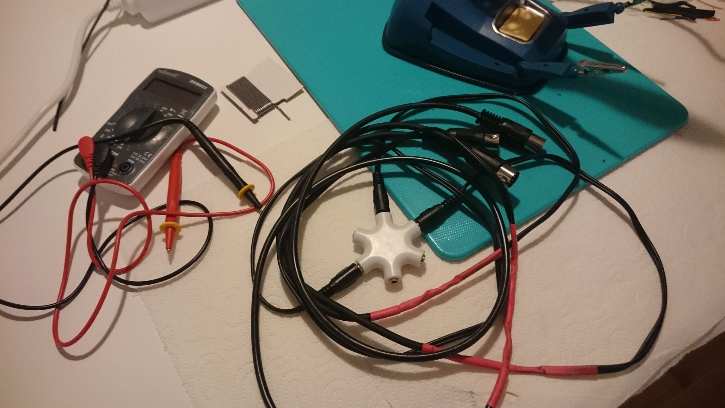 Volca Synth Suitcase : 11 Steps (with Pictures) - Instructables