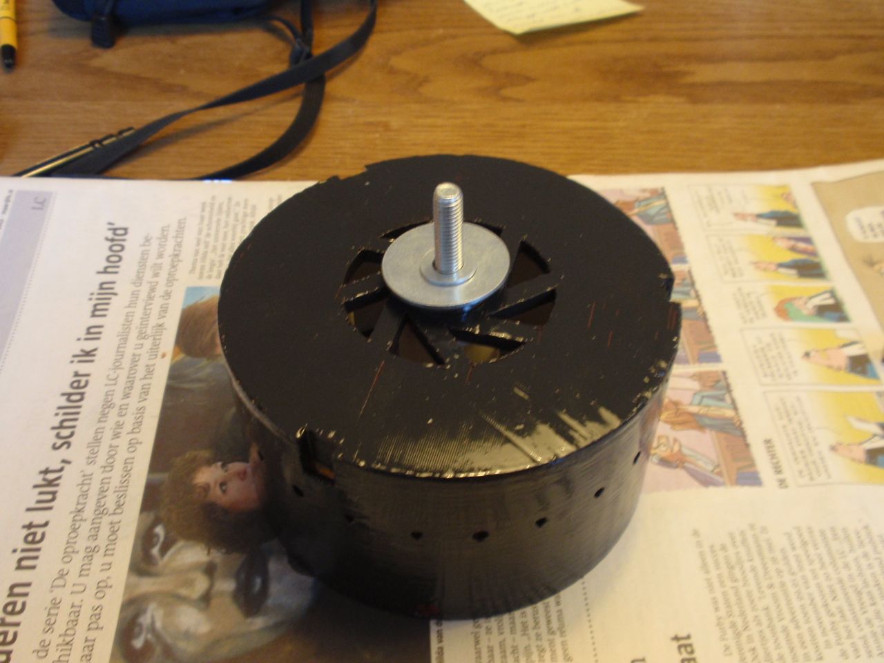 A Fully 3D Printable GlaDOS Robotic Ceiling Arm Lamp : 11 Steps (with ...